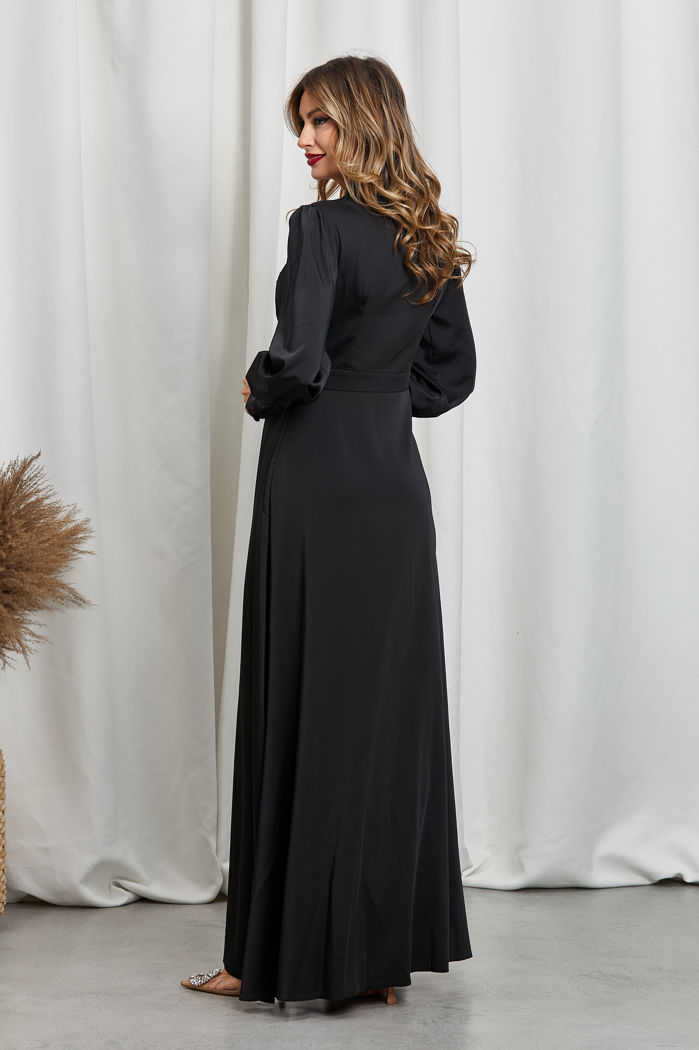 Rochie Agora Neagra 399 lei | Rochie lunga de ocazie din satin | Zonia